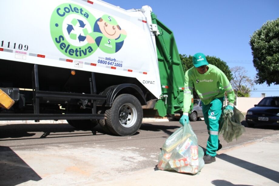 Coleta seletiva é ampliada e de 32 mil passa a atender 100 mil ...