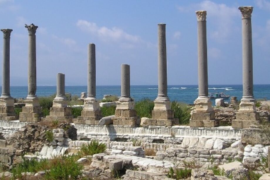 Líbano esconde castelo e lindas praias em zona marcada pela guerra ...