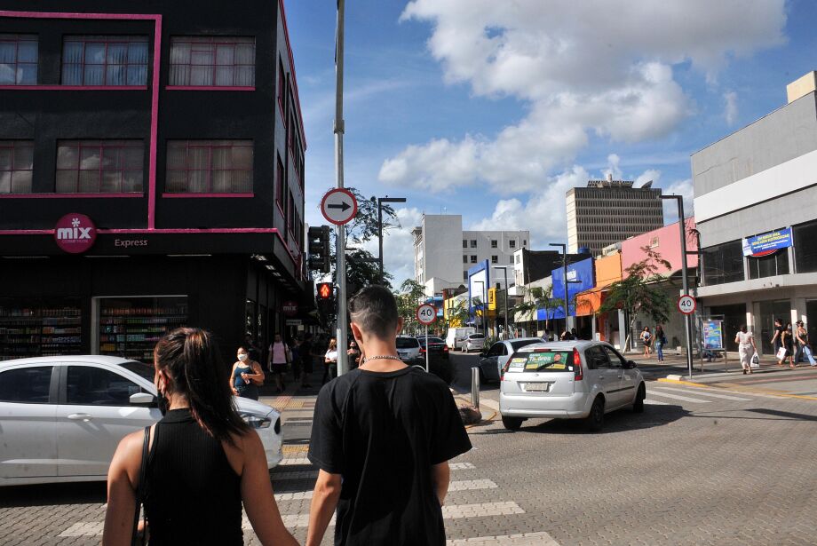 Vai trabalhar nesse feriado? Saiba quais sãos seus direitos - Correio ...