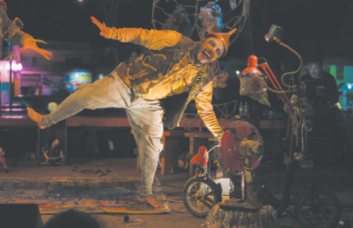 Grupo Fulano di Tal volta a Campo Grande com a peça "A Fabulosa ...