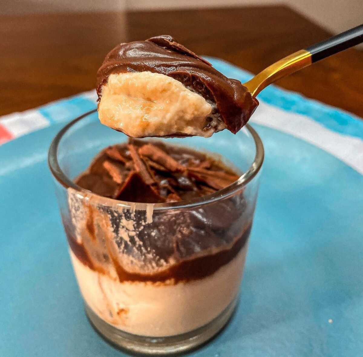 Aprenda a fazer uma Panacota de Café com Chocolate - Correio do Estado