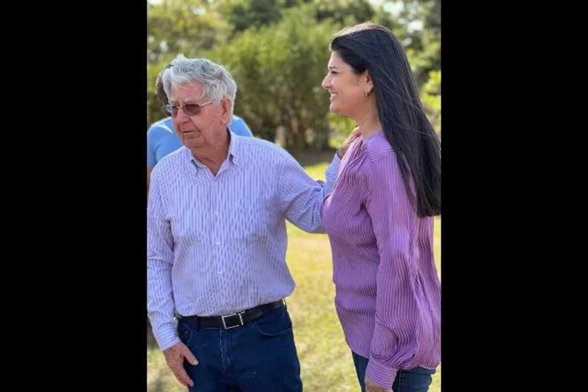 TSE mantém multa contra Rose Modesto por 'derrame de santinhos' em dia ...