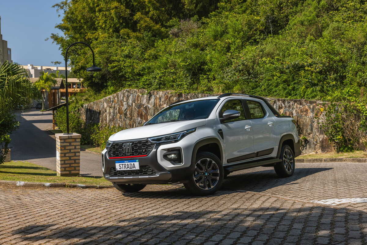 Fiat Strada ganha mais performance com motor turbo flex, novo design ...