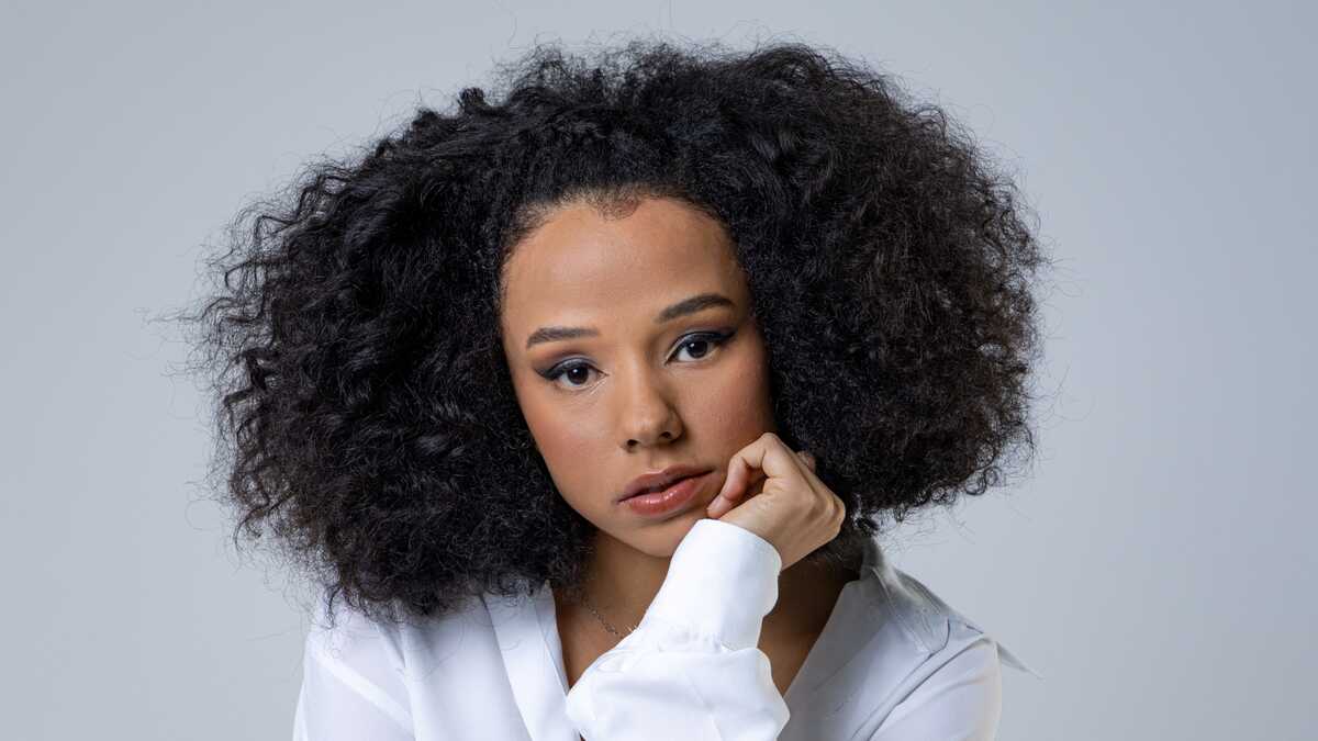 Destaque B+: Entrevista exclusiva com a atriz Beatriz Oliveira destaque no SBT - Correio do Estado