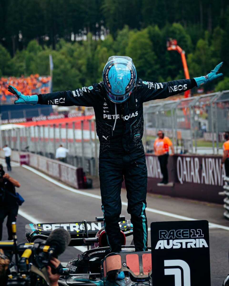 George Russell vence GP da Áustria após toque de Norris em Verstappen ...