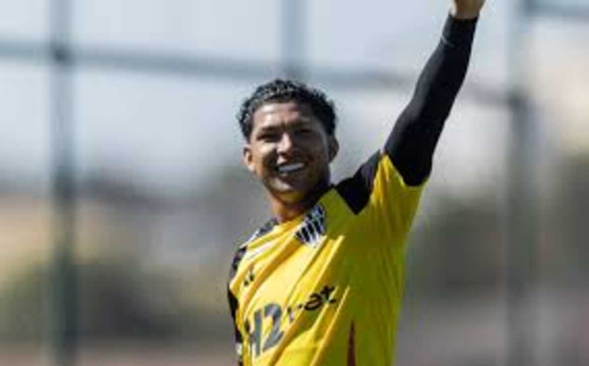 Rony aciona Atlético-MG na Justiça por pendências financeiras e pode ...