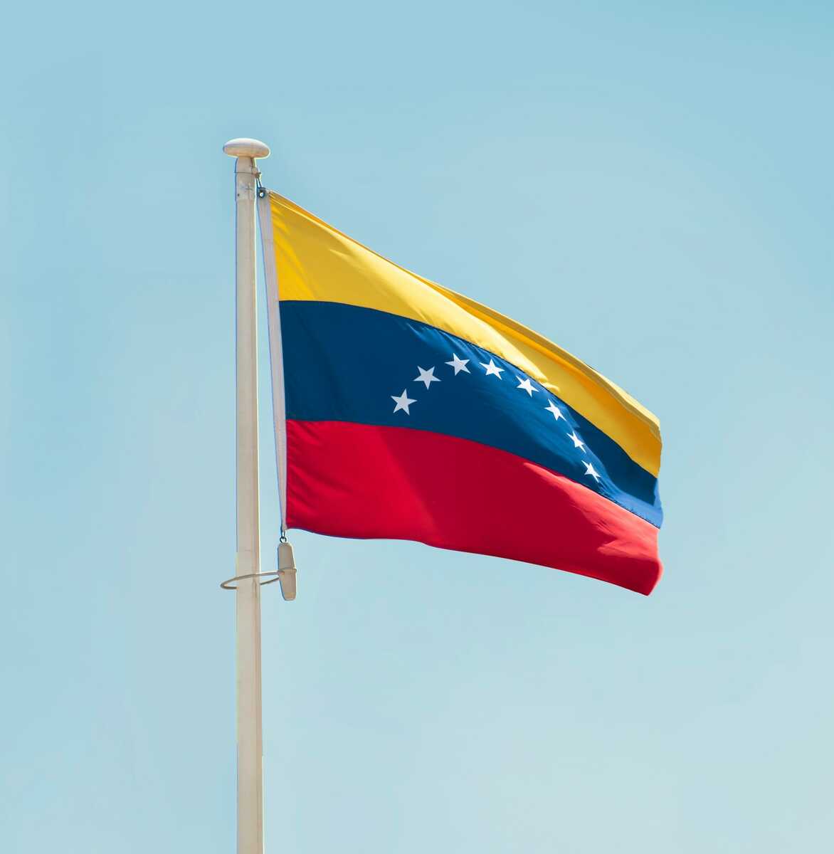 Em Campo Grande, venezuelanos se reúnem para celebrar transição pela ...