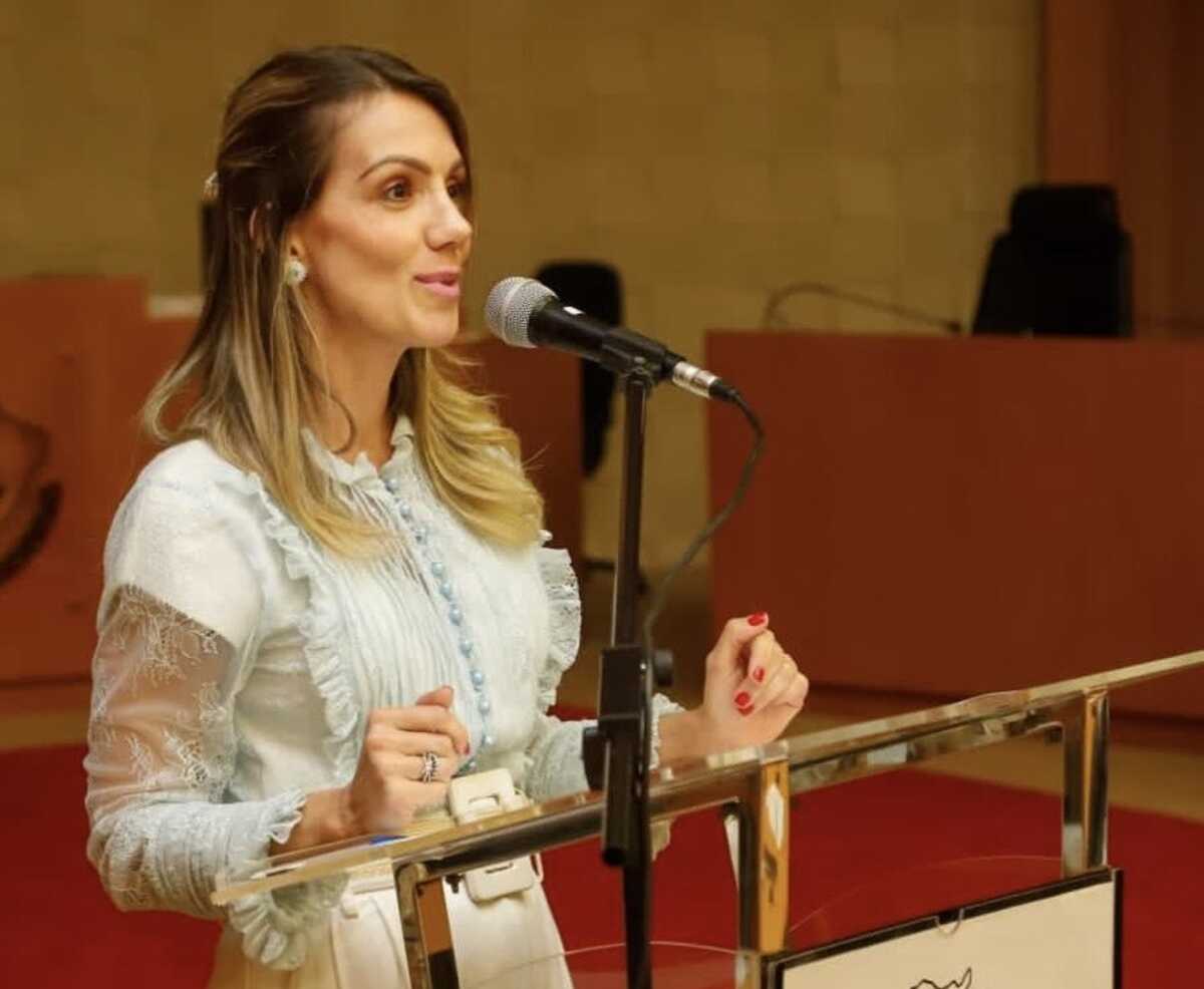 Ana Carolina Ali deixa procuradoria-geral para concorrer a vaga de ...