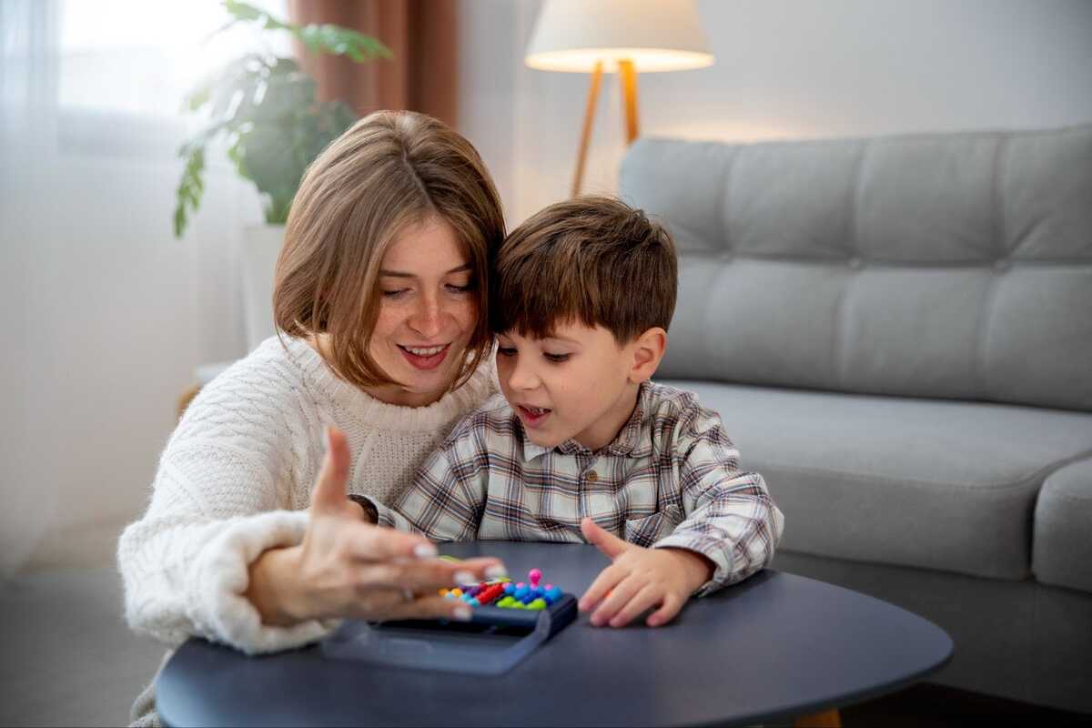 Especialista fala sobre os cuidados que mães atípicas precisam ter com ...