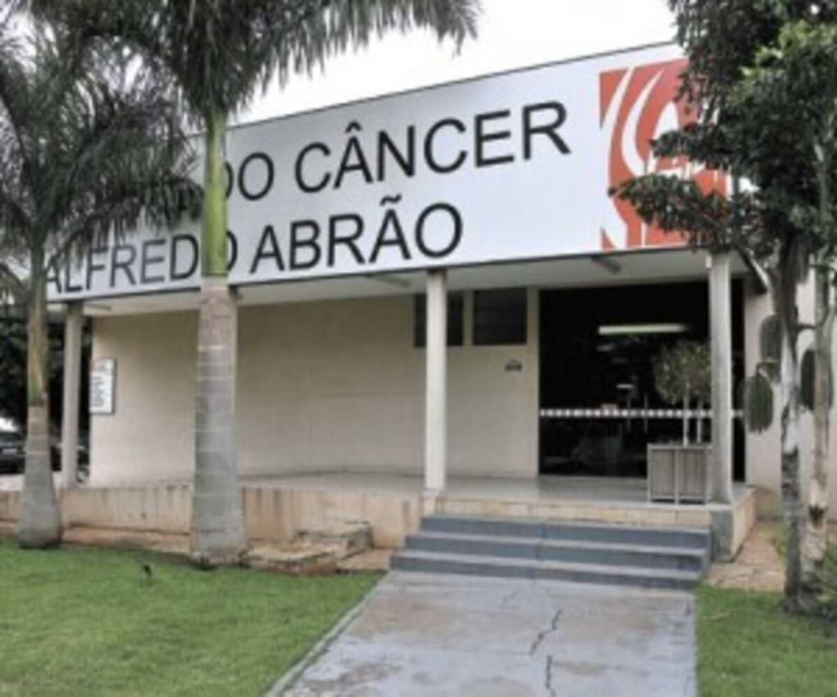 Em campanha pelo "Novembro Azul", hospital age na prevenção ao câncer ...