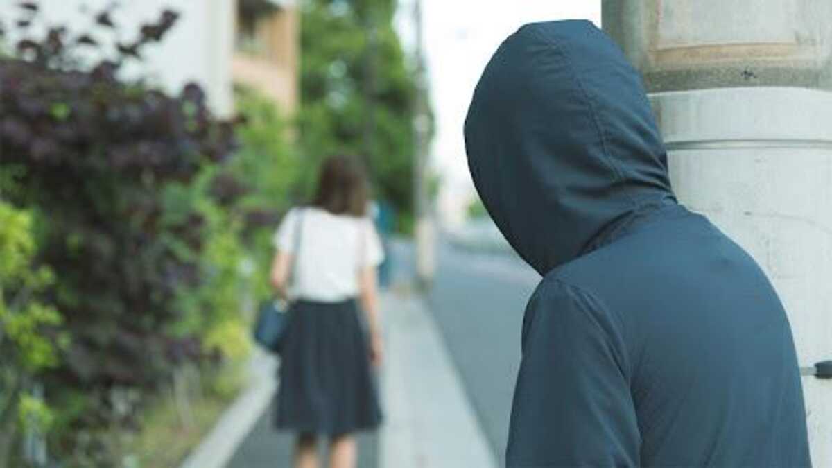 Entenda o que é stalking, e veja como se proteger - Correio do Estado