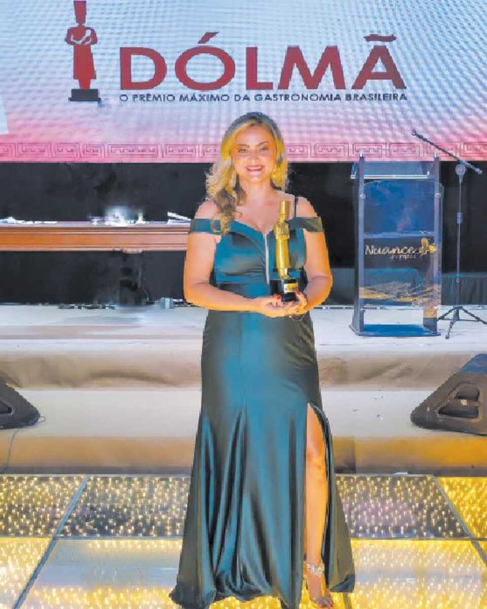 Chef Bruna Lopes celebra Prêmio Dólma 2022 e revela receita de fettuccine de espinafre - Correio ...