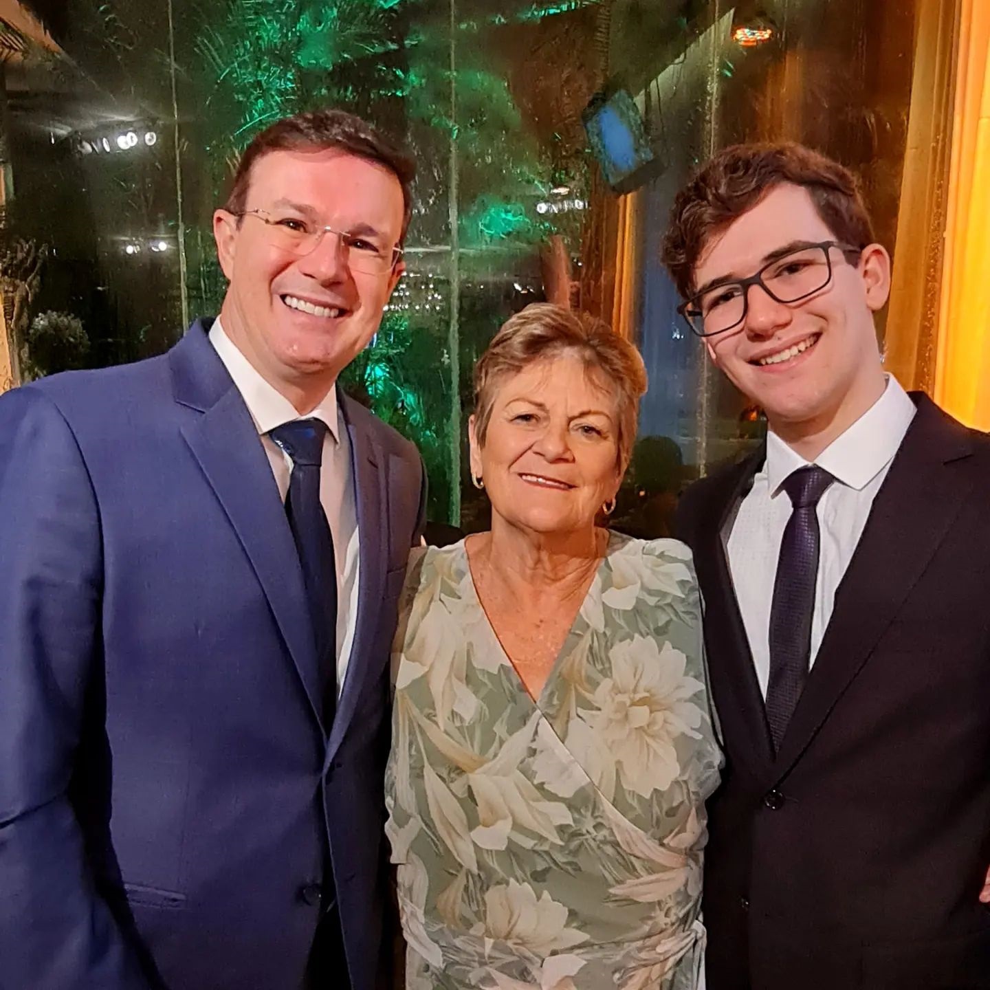 Confira a coluna Diálogo na íntegra, desta segunda-feira, 14 de ...