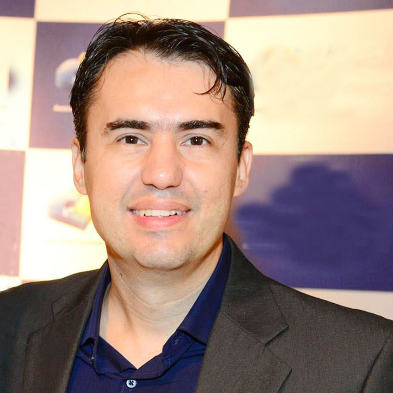 "Pegadas" deixadas pelo caminho, como exemplo de digitais em malfeitos ...